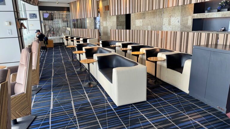 【レビュー】関空のKIX AIRSIDE LOUNGEを利用してみた！【1日目】